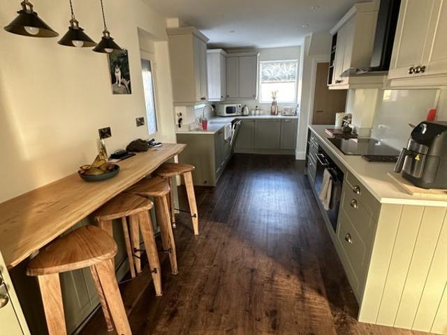 Room at Summerhouse, Clevedon