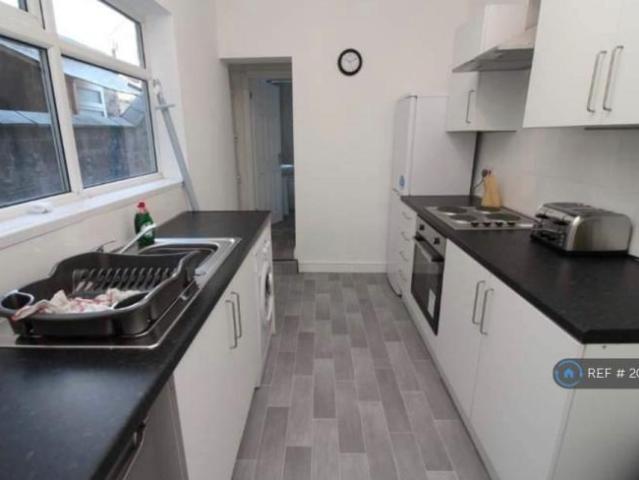 Room at Sun Street, Stoke on Trent