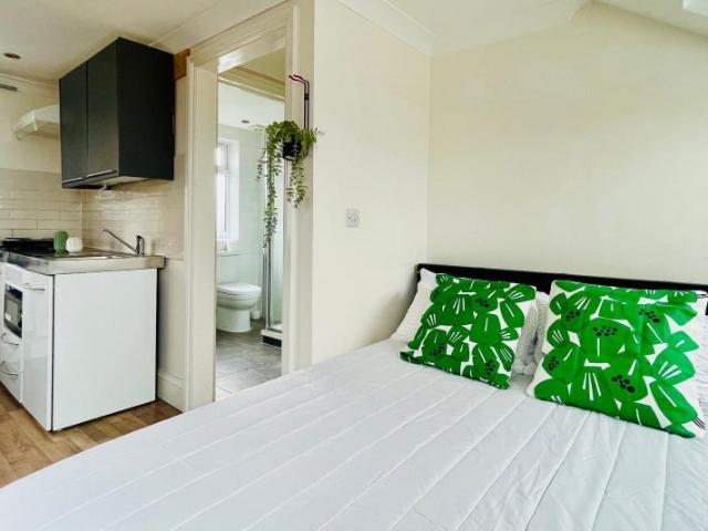 Room at Sunningdale Avenue, Greater London