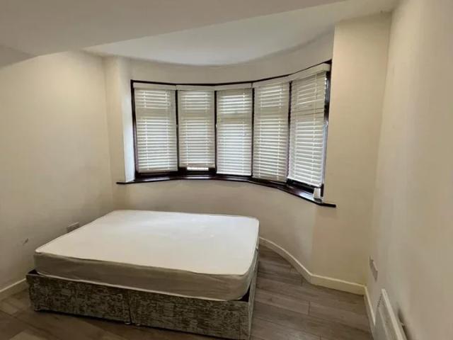 Room at Sunningdale Road, Greater London