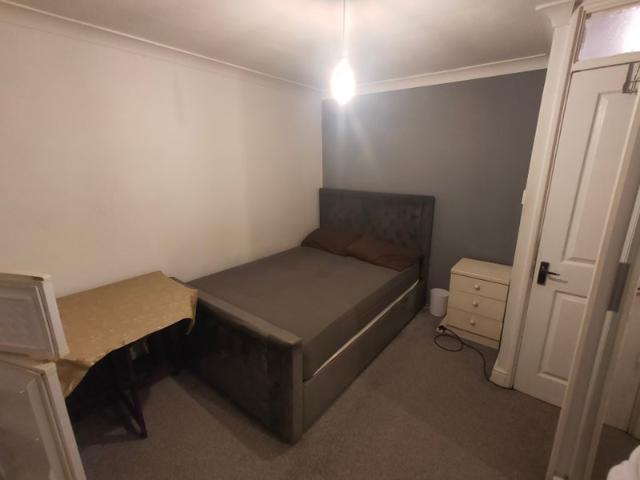 Room at Sussex Way, Greater London