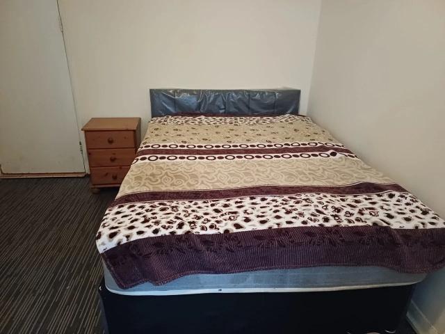 Room at Sussex Place, Slough