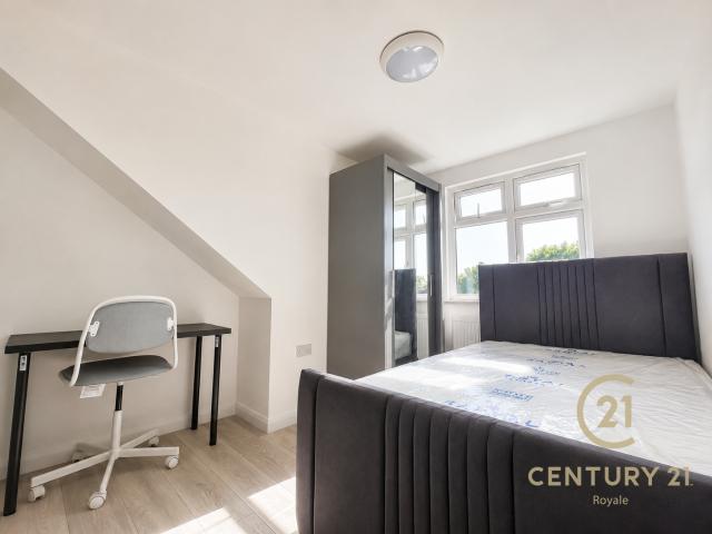 Room at Surbiton Road, Greater London