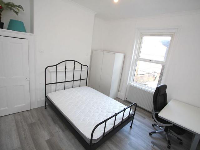 Room at Surbiton Road, Greater London