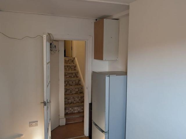 Room at Surrey Street, Greater London