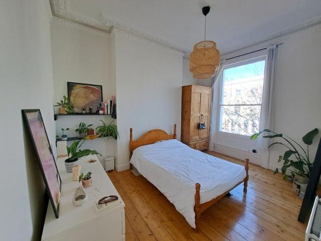 Room at Sutherland Avenue, City of Westminster