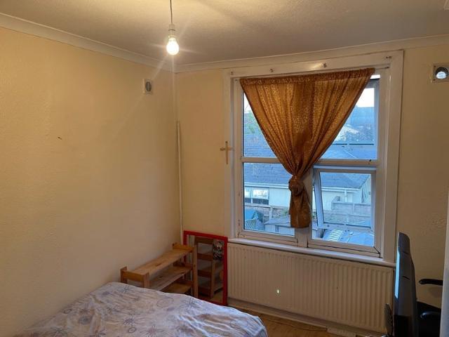 Room at Sutherland Road, Greater London
