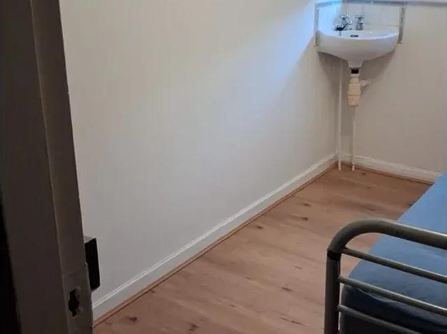 Room at Swanwick Close, Greater London
