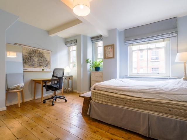 Room at Swanfield Street, Greater London