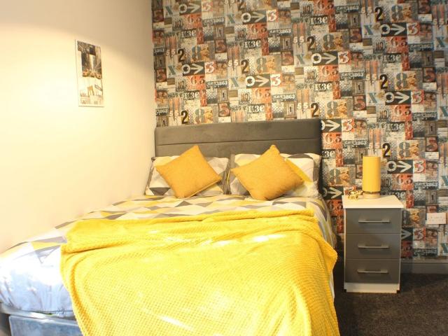 Room at Sweetbriar Road, Leicester