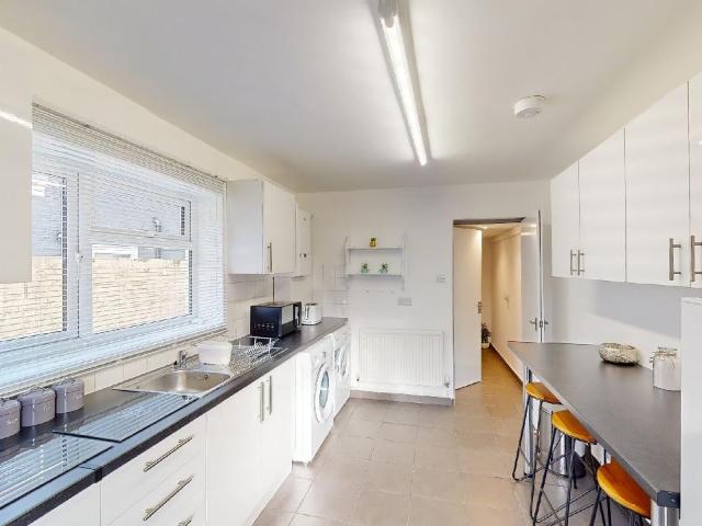 Room at Swindon Road, Cheltenham