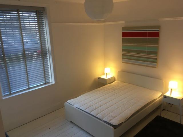 Room at Sydney Street, Bradford