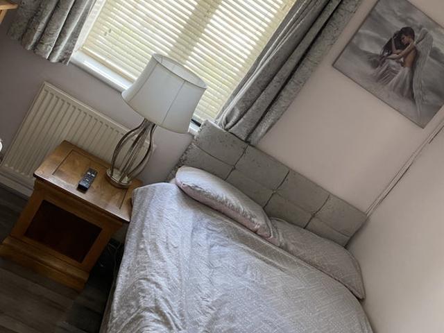 Room at Symington Road, Bristol