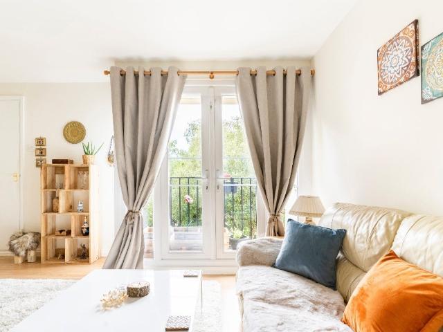 Room at Saffron Court, Bath