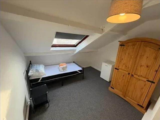 Room at Saint John Street, Bridgwater