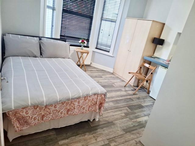 Room at Saint John's Avenue, Greater London