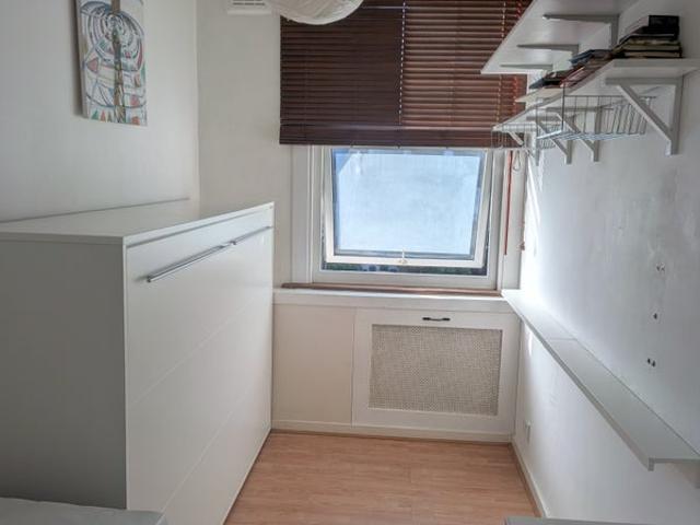 Room at Saint John's Hill, Greater London