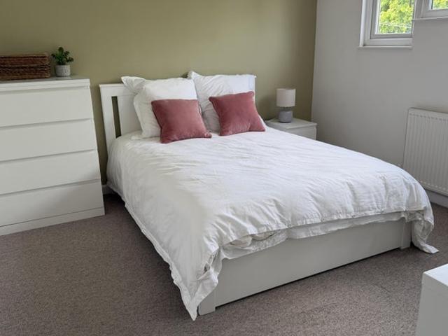 Room at Saint John's Lane, Bristol