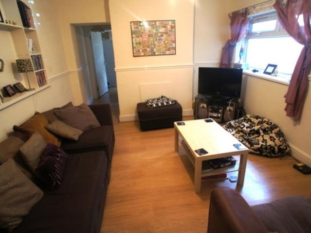 Room at Saint Peter's Street, Cardiff