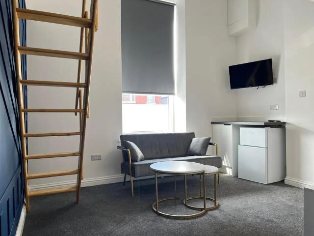 Room at Saint Thomas's Road, Chorley