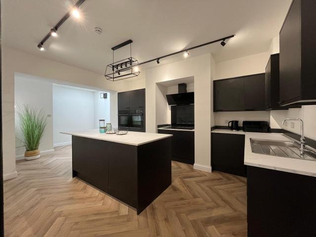 Room at Saint Thomas's Road, Chorley
