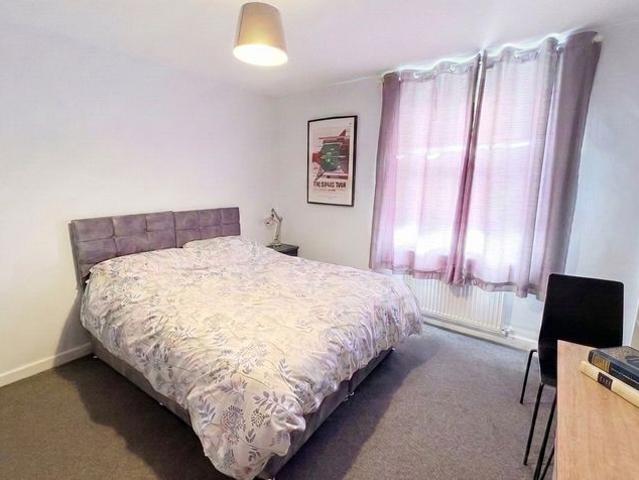Room at Salmon Parade, Bridgwater