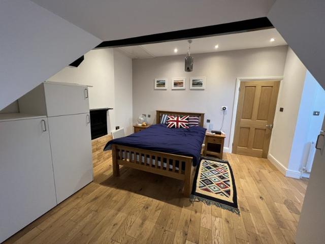 Room at Salisbury Road, Birmingham