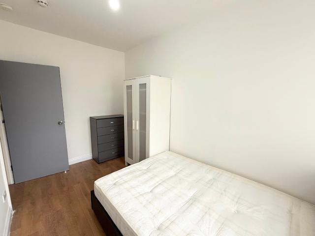 Room at Salisbury Road, Greater London