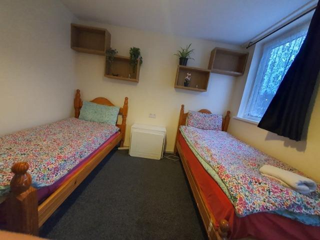 Room at Saltwell Street, Greater London