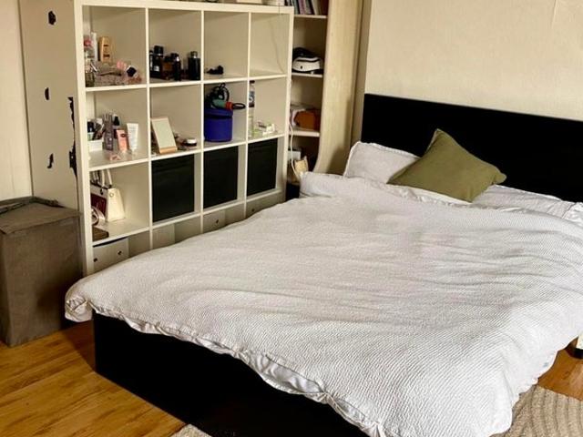 Room at Salusbury Road, Greater London