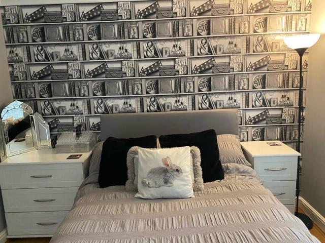 Room at Sandy Close, Mid Sussex
