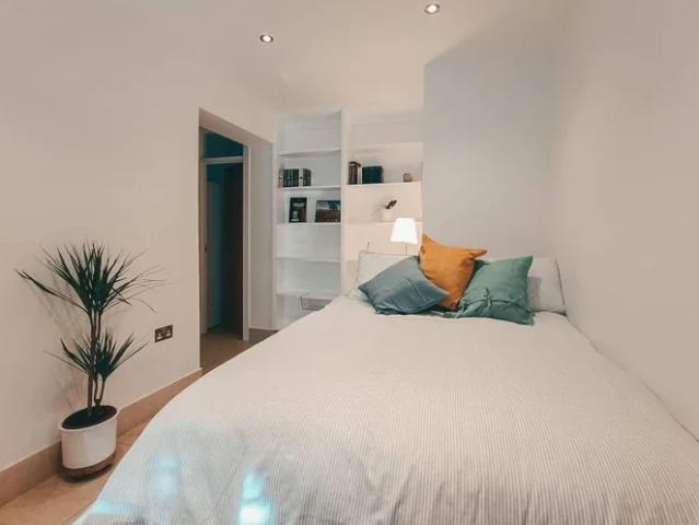 Room at Sandy Lane, Greater London