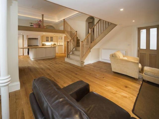 Room at Sandy Lane, South Staffordshire