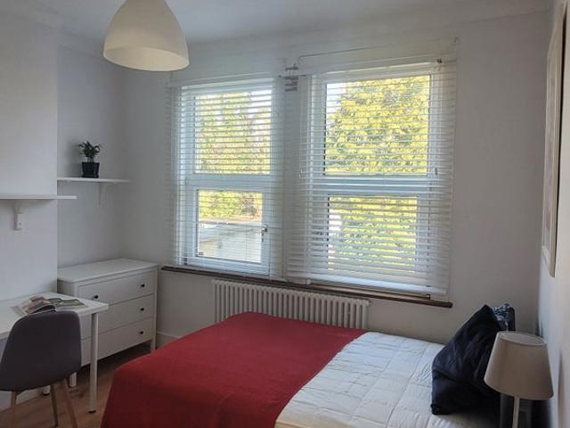 Room at Sandfield Road, Greater London