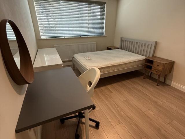 Room at Sandford Road, Nottingham