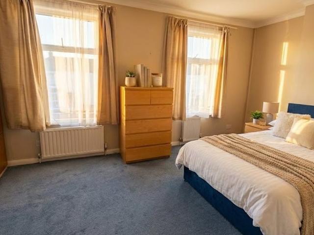 Room at Sandhurst Road, Greater London