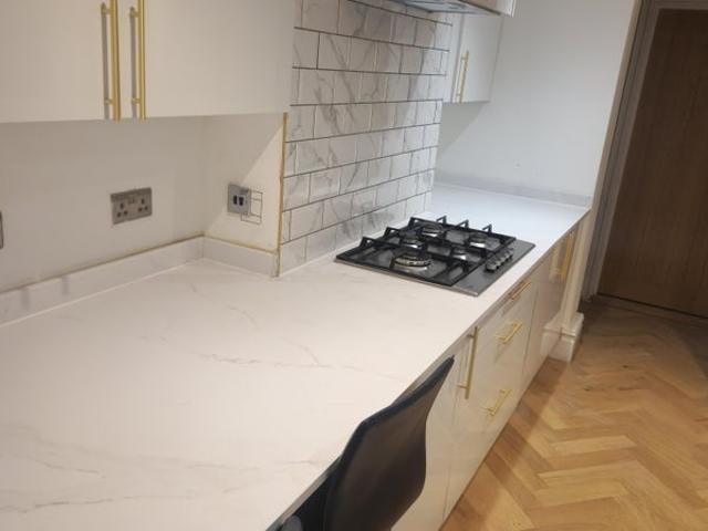 Room at Sandmere Road, Greater London