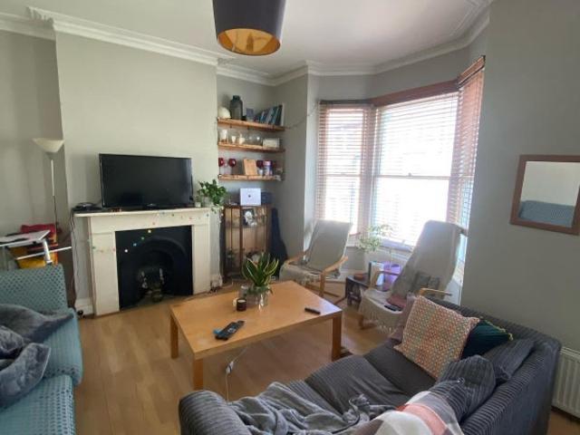 Room at Sandmere Road, Greater London