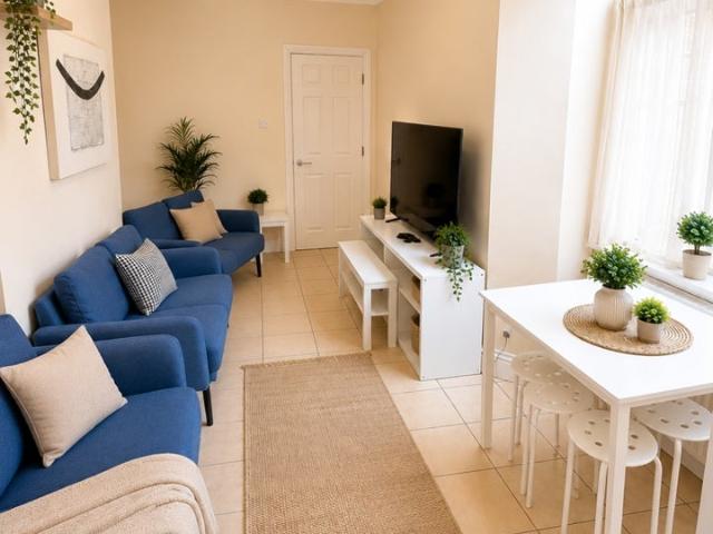 Room at Sandon Road, Chester