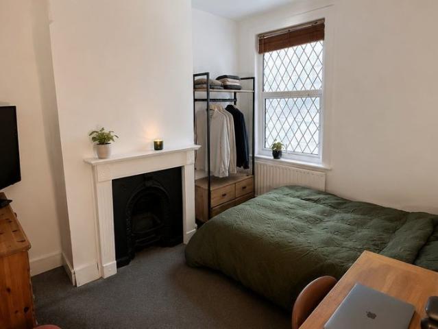 Room at Sandown Road, Greater London