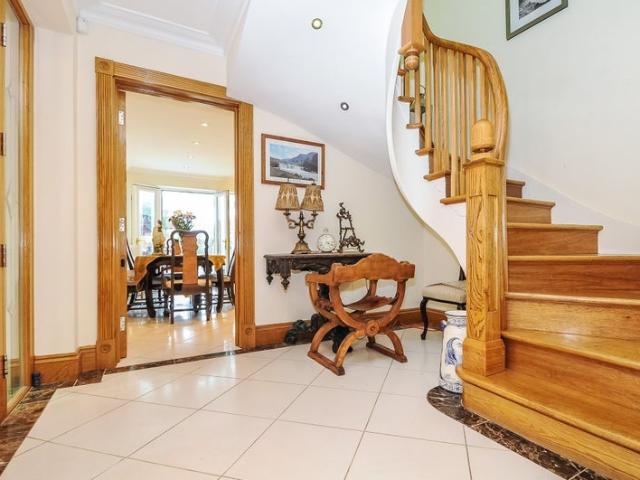 Room at Sandringham Gardens, Greater London