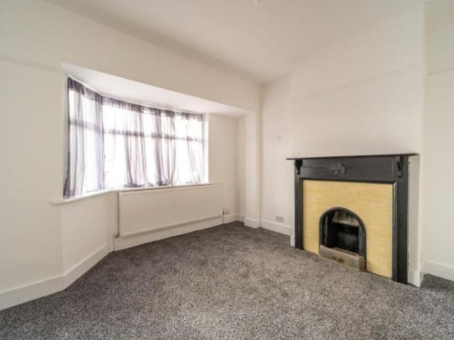 Room at Saxon Road, Greater London