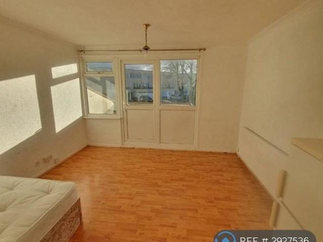 Room at Saxonbury Close, Greater London