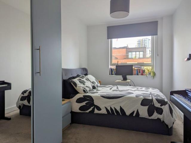 Room at Sayer Street, Greater London