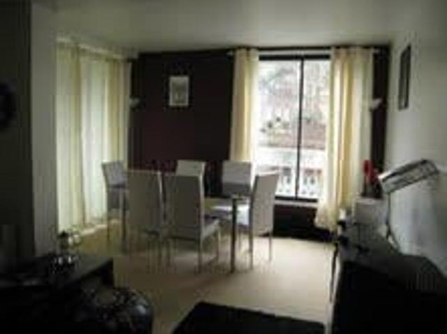 Room at Scarsdale Place, Greater London