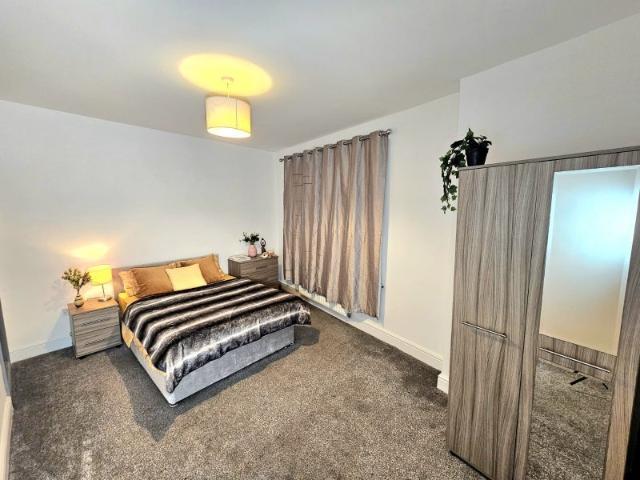 Room at School Street, Barnsley