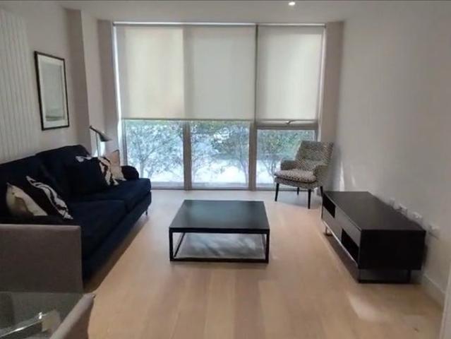 Room at Schooner Road, Greater London