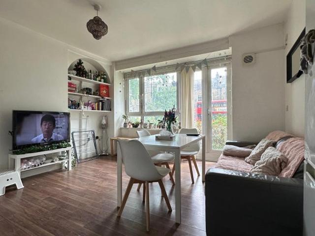 Room at Scott Lidgett Crescent, Greater London
