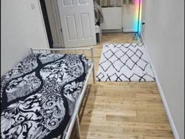 Room at Scotsdale Road, Greater London