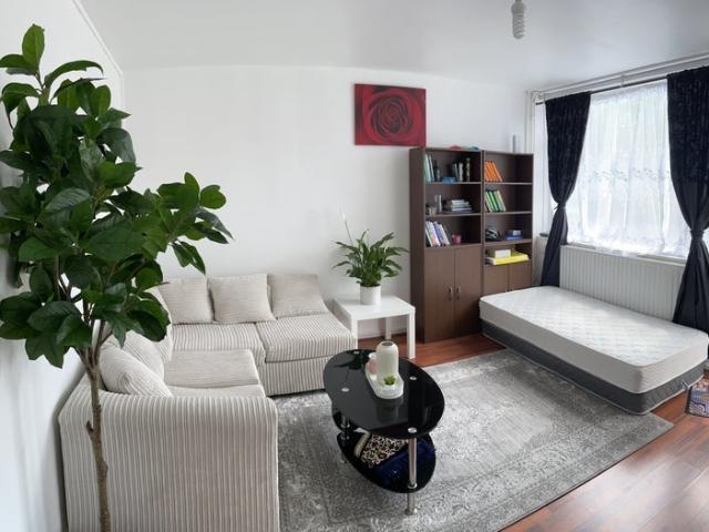 Room at Seagrave Close, Greater London